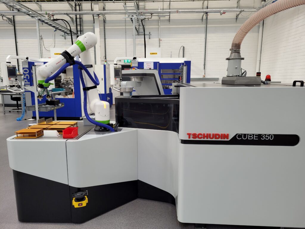 Expanding Tschudin Section - Smithstown Light Engineering